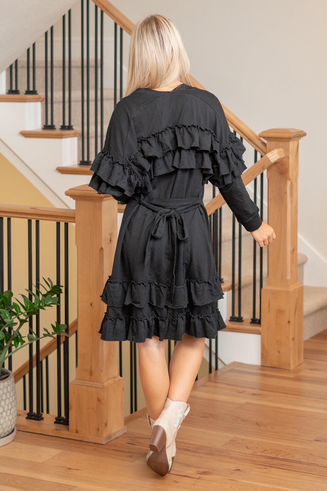 Vocal Ruffle Body Tie Cardigan Black – American Blues