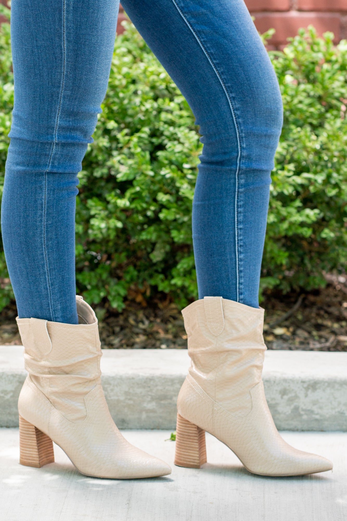 Oasis Society Shoes | Mavis Western Slouchy Boots Beige – American Blues
